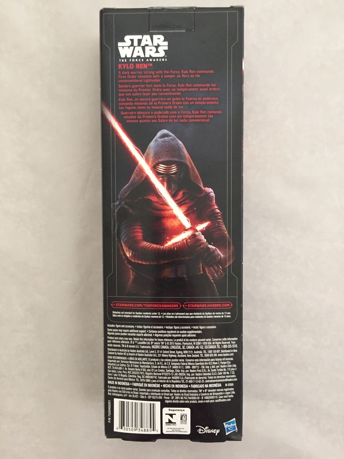 New 12'' Force Awakens action figures reveal info on the characters