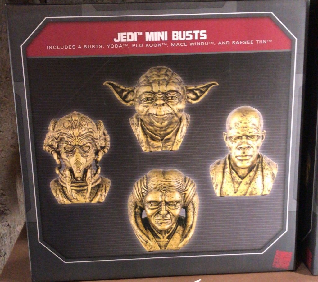 New Star Wars Galaxy's Edge Jedi Mini Bust 4-Pack available!