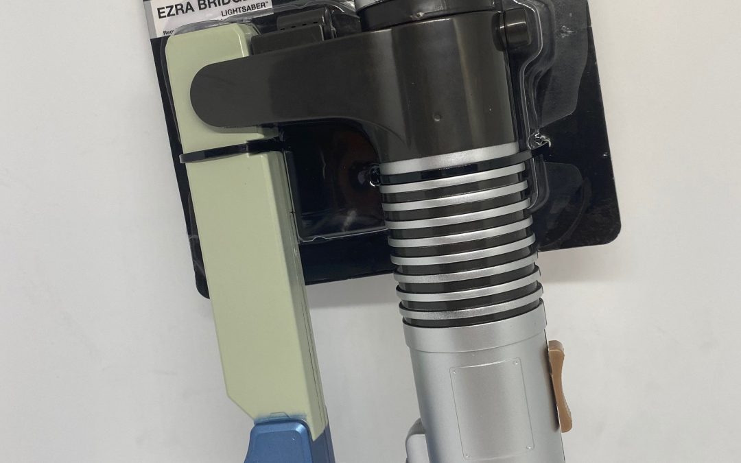 New Galaxy's Edge (Star Wars Rebels) Ezra Bridger Lightsaber toy ...